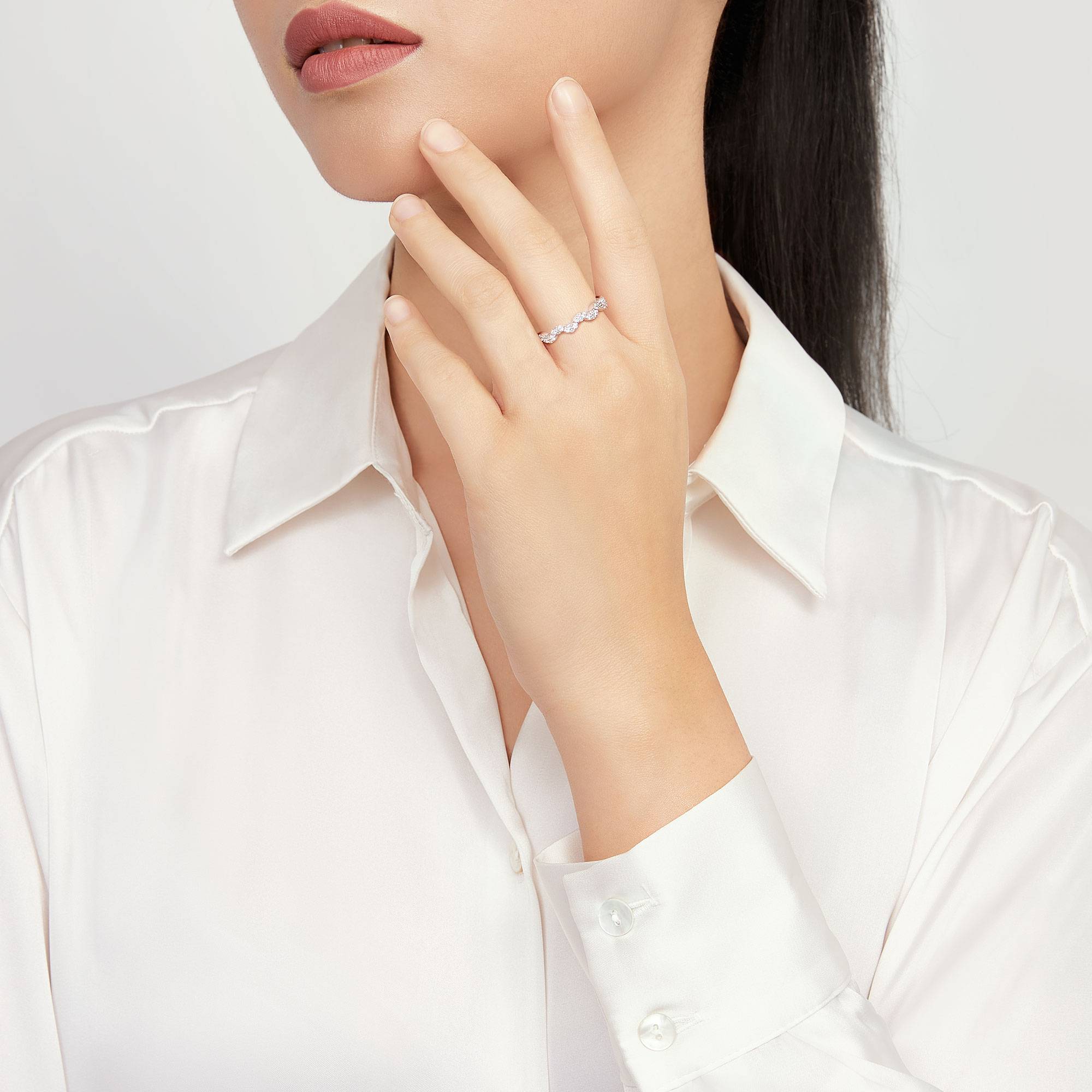 Diamond Ring in 585/14K White Gold 268431223