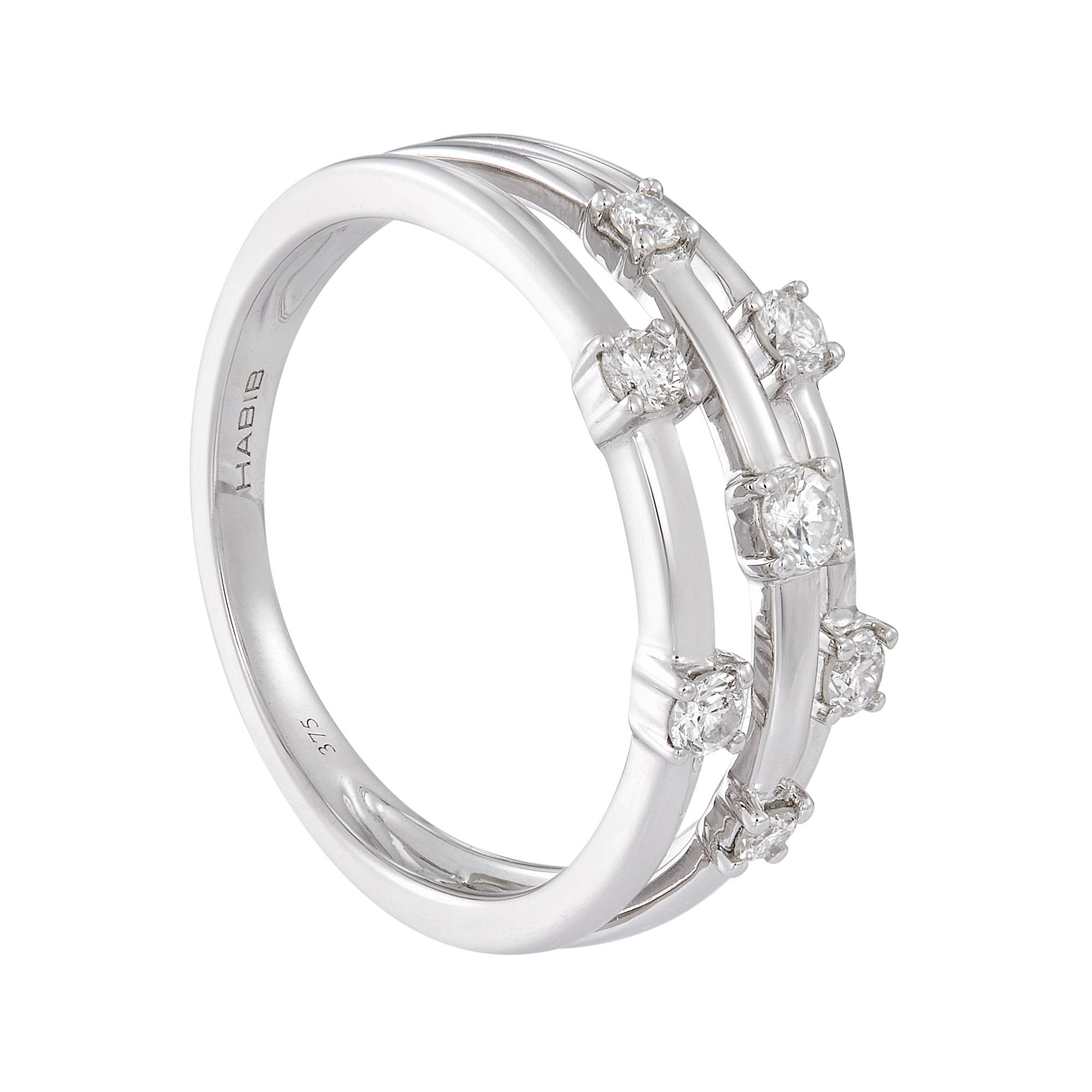 CHIC | Claw Diamond Ring in 375/9K Gold 26110