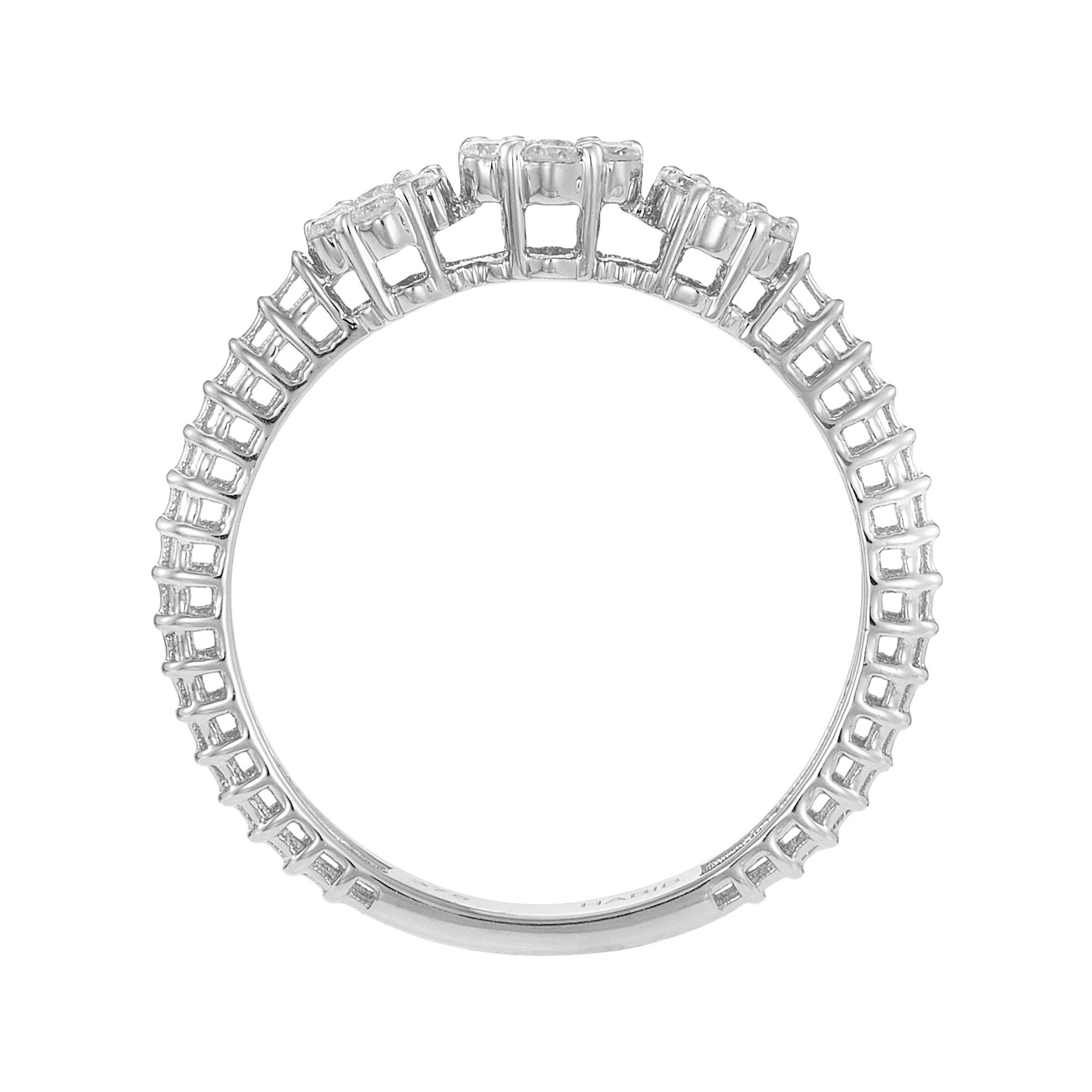 Trilogy Diamond Ring in 375/9K Gold 269490